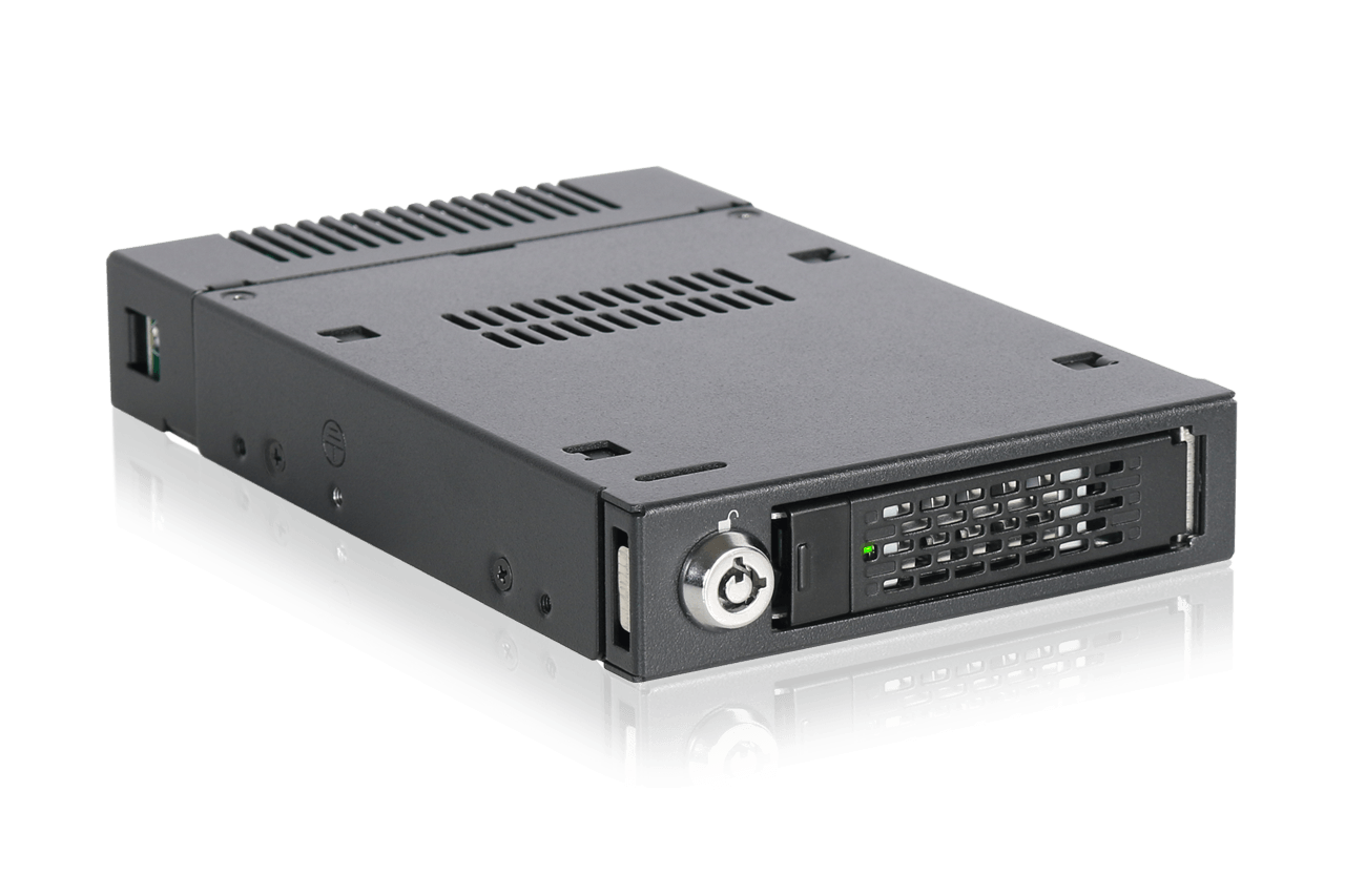 M.2 PCIe 3.0/4.0 NVMe SSD Mobile Rack for External 3.5” Drive Bay