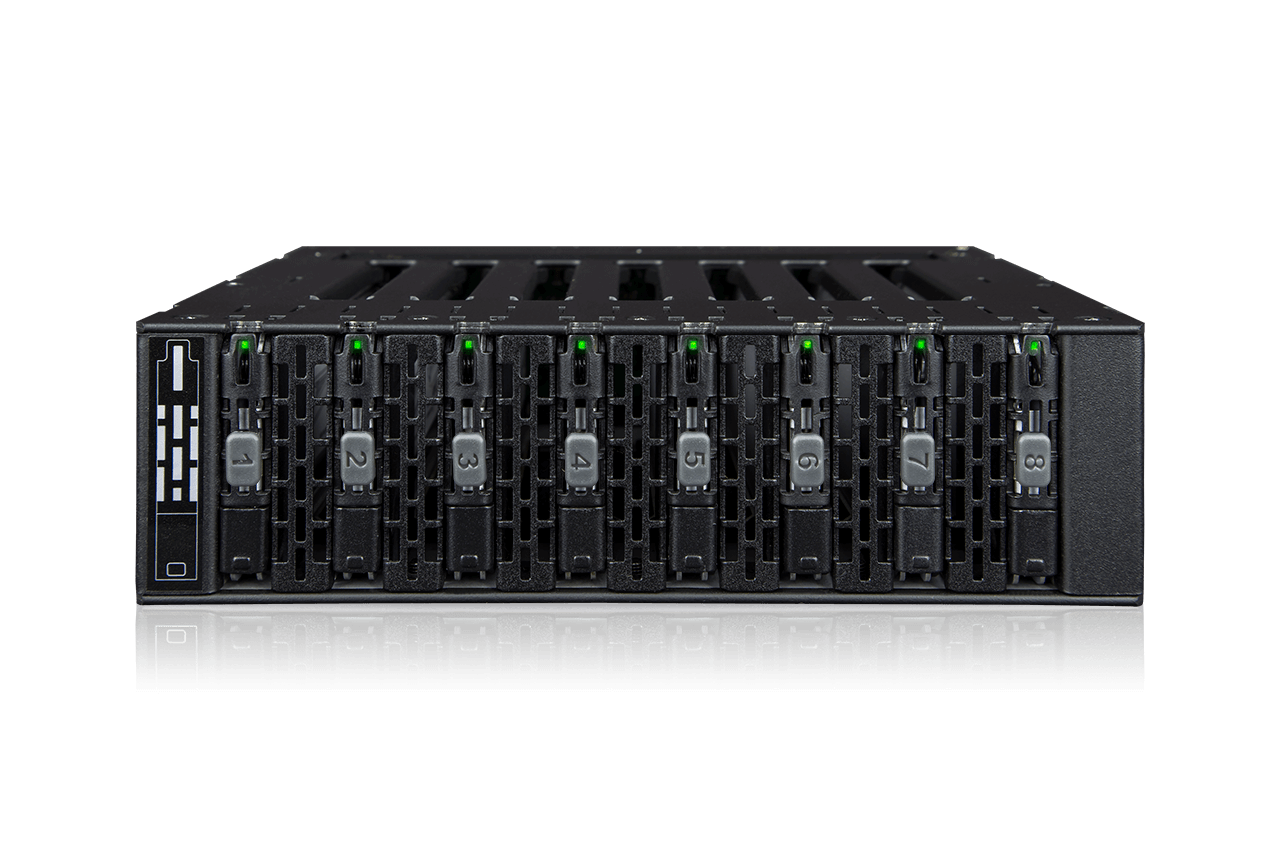 8 x M.2 NVMe SSD PCIe 4.0 Mobile Rack for 5.25" Bay with 8 x OCuLink